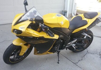 2009 Yamaha YZF-R1 Motorcycles for Sale - Motorcycles on Autotrader